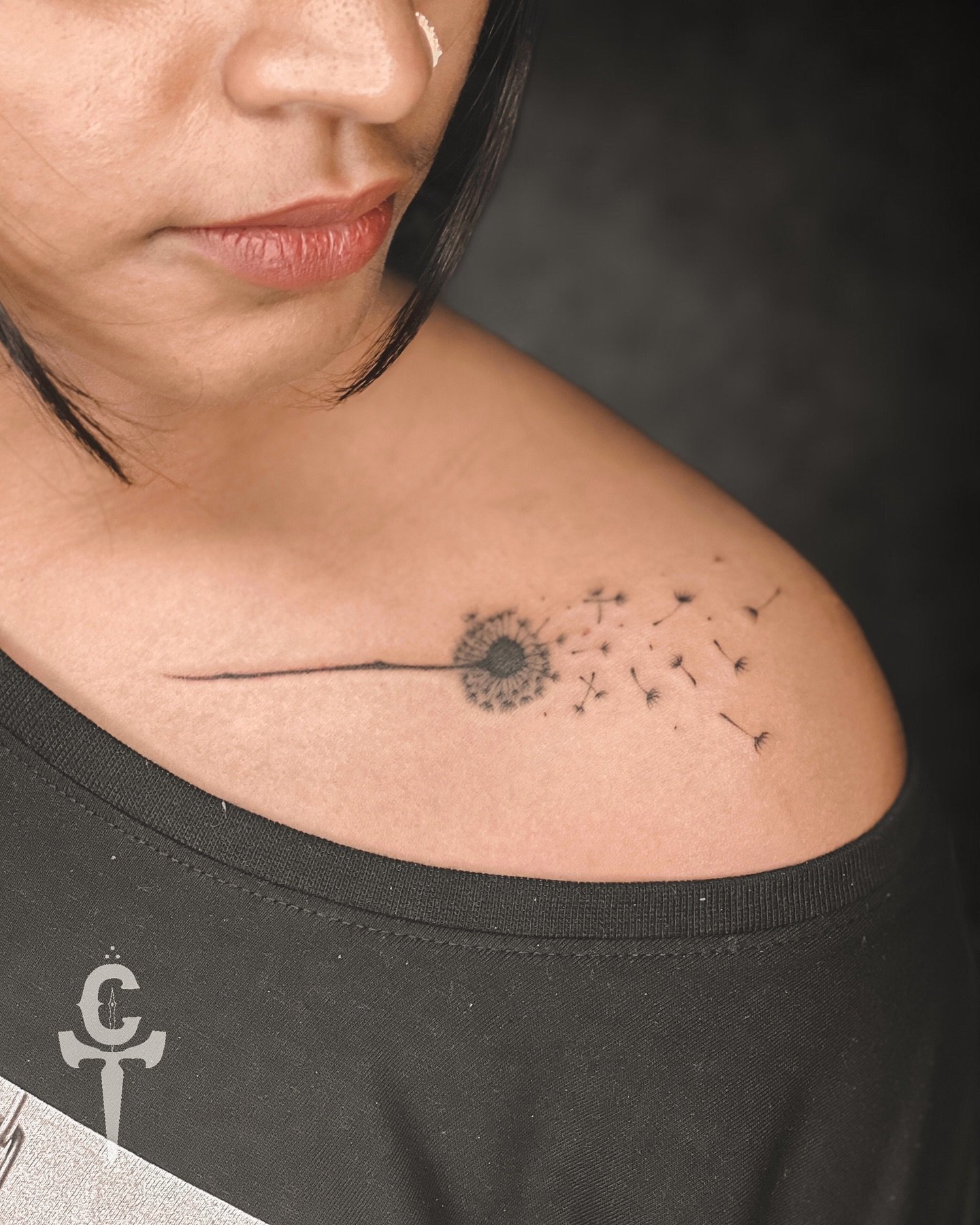 Neck Tattoo Design Ideas for Women - Tattoo Pick